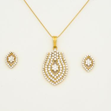 Diamond Pendent Set